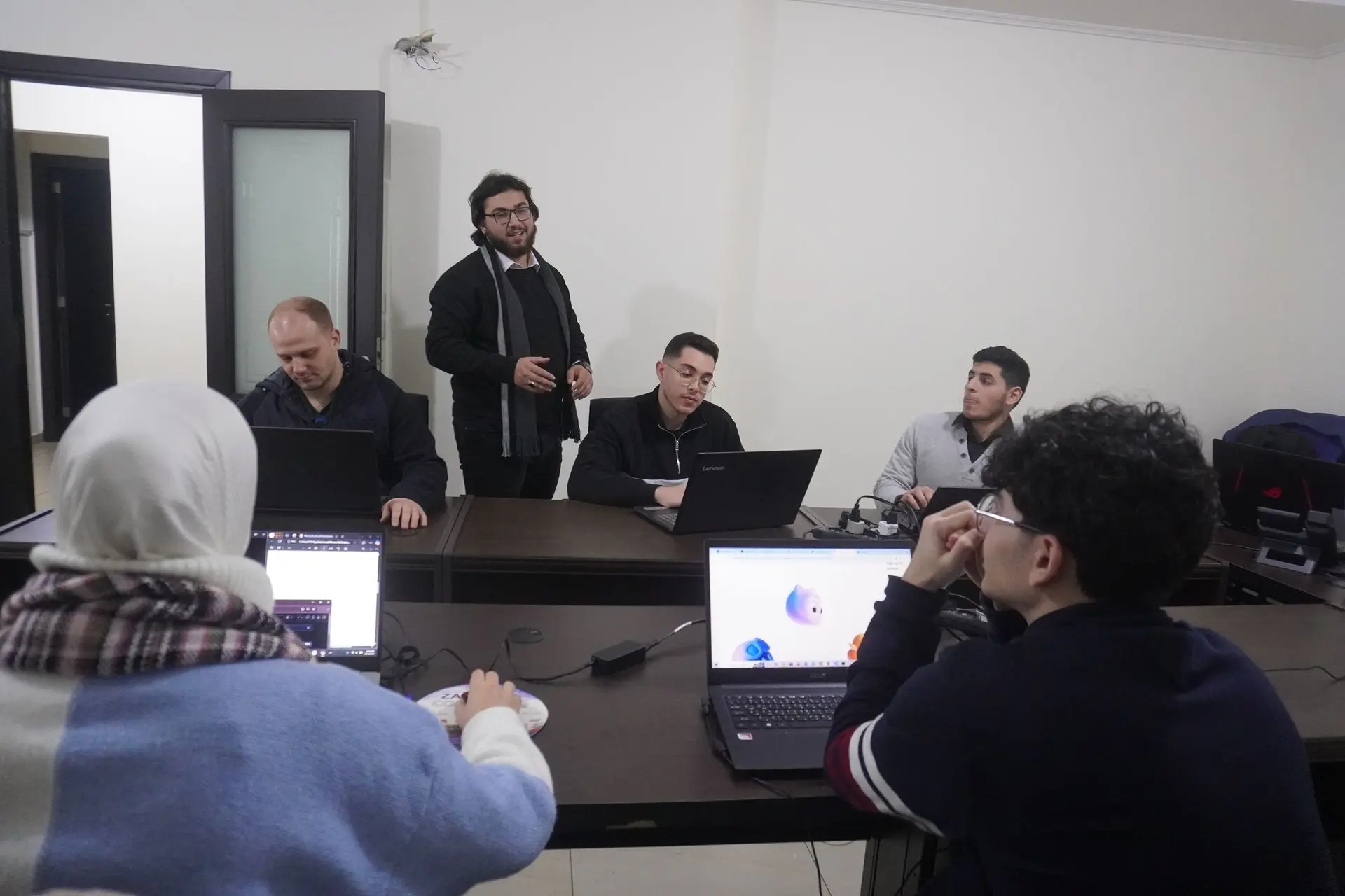 Advanced Front-End Web Development with React.js | NavyBits Lebanon